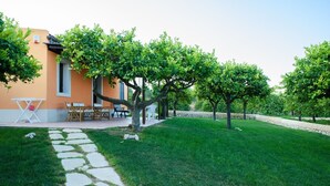 Apartamento Clássico em Condomínio Fechado | Terraço/pátio interior