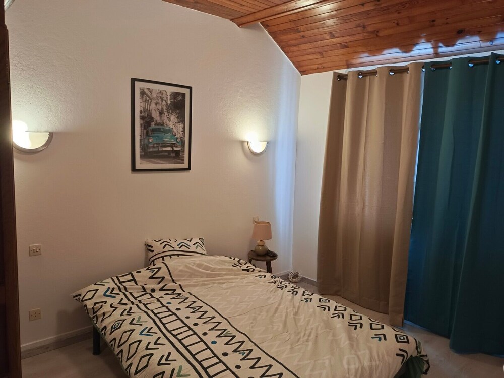 House 1.7km From The Port Of Dielette - Centrale EDF