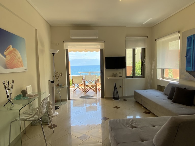 Messinian Seaview Mezonette #Private Beach#unoblu® - Greece