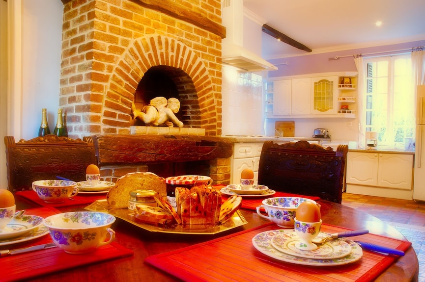 Beautiful Chateau De La Vallee, Grandcourt, W/heated Pool Near Coast And Forest - Upper Normandy