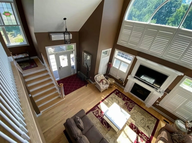 Waterfront Executive Cottage On Nipissing - Lake Nipissing