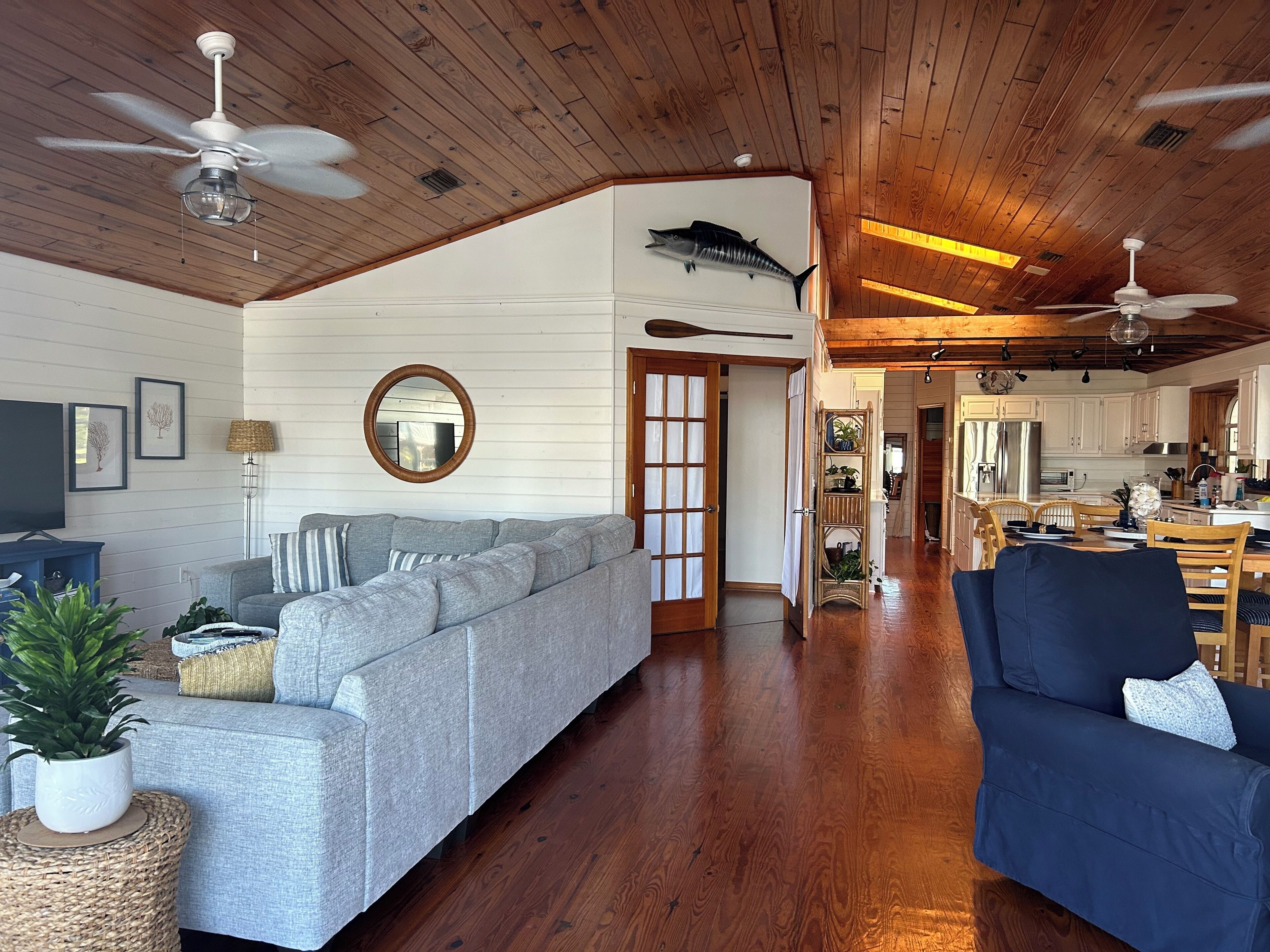 Newly Renovated Waterfront Home With Boat Dock And Private Boat Ramp - Homosassa