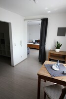 Wi-Fi de cortesia, roupa de cama