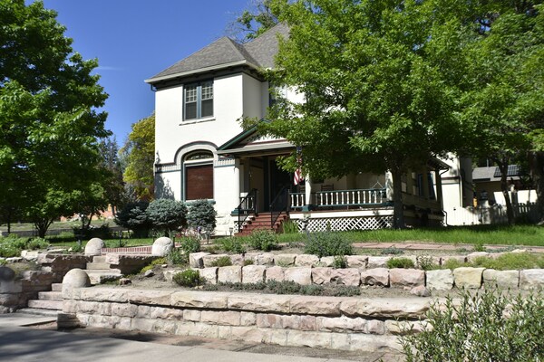 Downen House Bed & Breakfast - Pueblo, CO