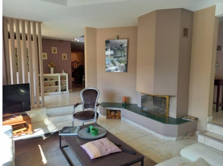 Grande Maison De Famille. - ibis Lorient Centre Gare