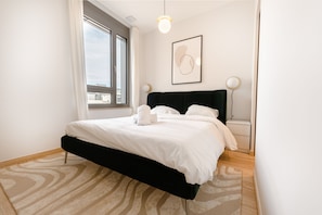 Apartamento | 2 quartos, individualmente decorados, individualmente mobiliados