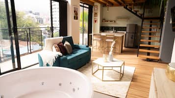 Apartamento Deluxe, Vista para a cidade | 1 quarto, roupa de alta qualidade, edredões de penas