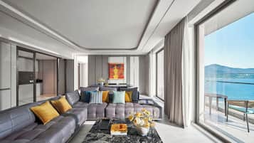 Suite, 1 cama king-size, vista para o mar (Ma Belle) | Roupa de alta qualidade, minibar, cofre no quarto