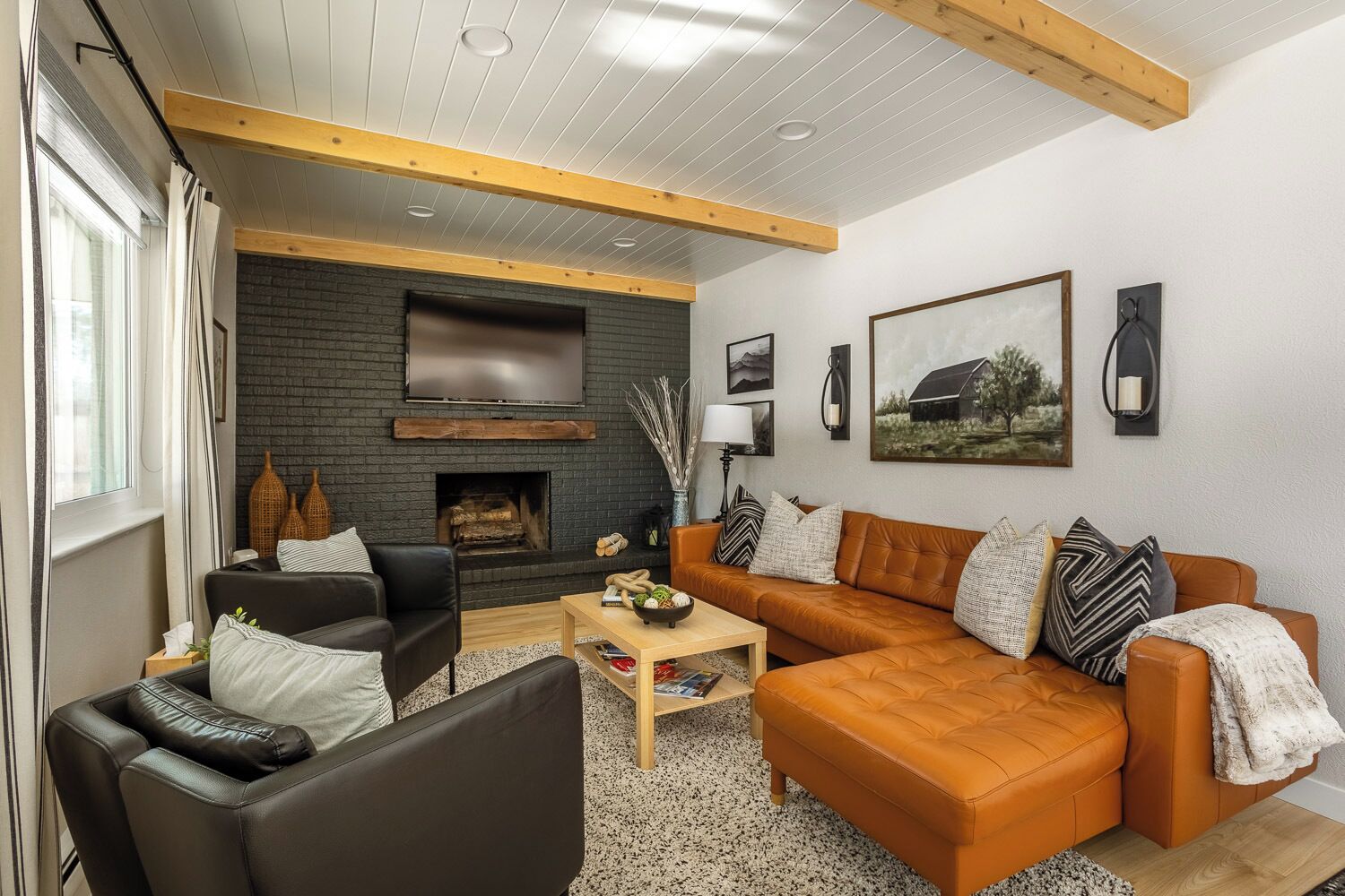Newly Remodeled Modern Farmhouse Near The Rocky Mountains! - Littleton, CO