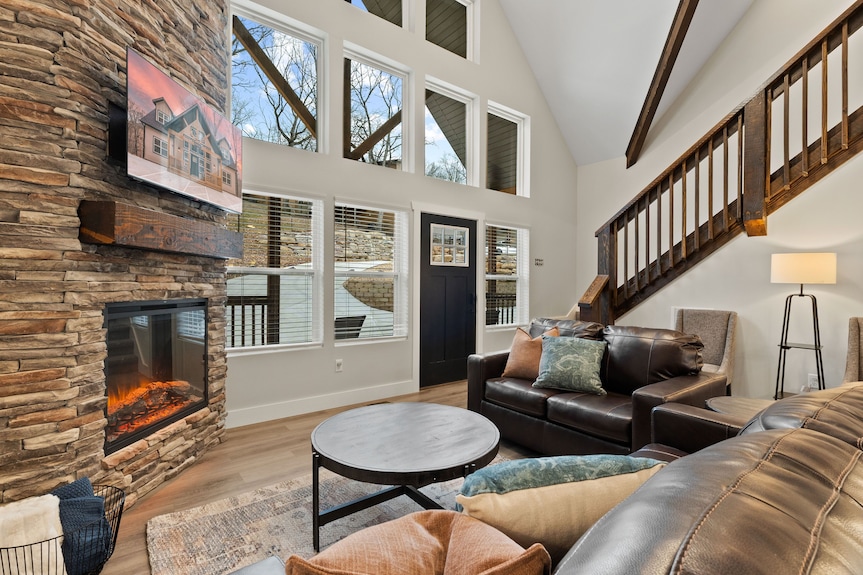 New 7br 5 Ba Sleeps 20 People By Table Rock Lake & Silver Dollar City - Table Rock Lake