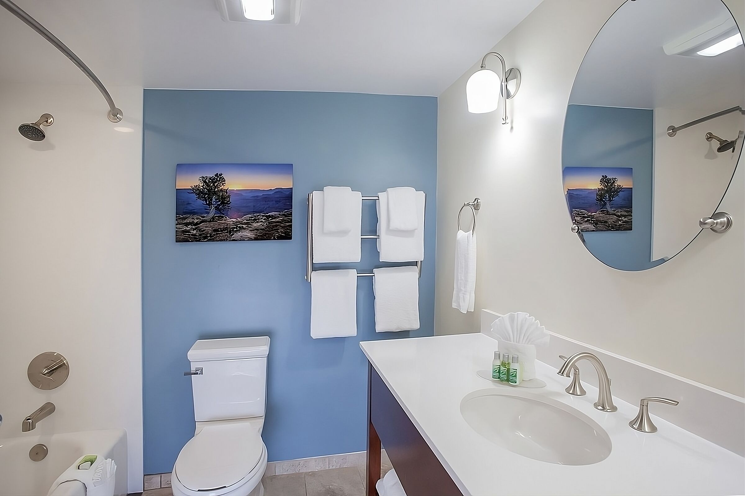 Pleasant Stay, Convenient Location! 4 Relaxing Units, Parking, Hot Tub, Pool - Grand Canyon Village, AZ