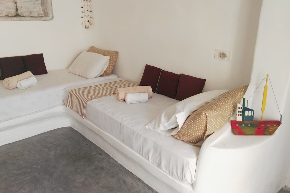 Quarto Twin Club (Ekklisaki) | Roupa de alta qualidade, camas de colchão Select Comfort