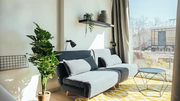 Estúdio Deluxe | Com decoração personalizada, com mobília individualizada, Wi-fi grátis