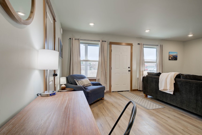 Ennis Townhouse Retreat - Ennis, MT