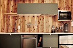 Tenda Panorâmica | Cozinha privada | Um frigorífico, um forno, uma placa de cozinha 