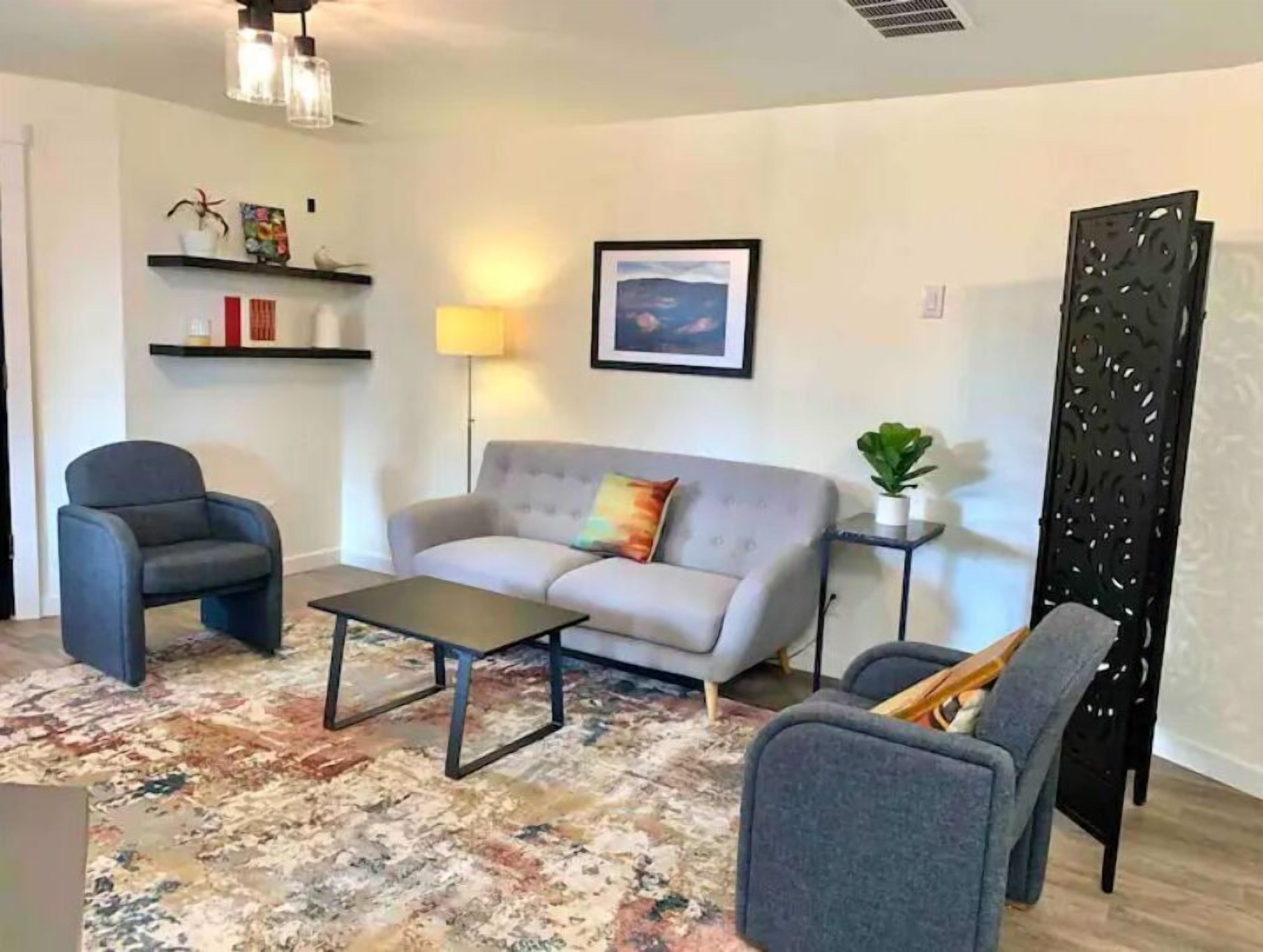 East Bay Drive Hidden Gem - Olympia, WA