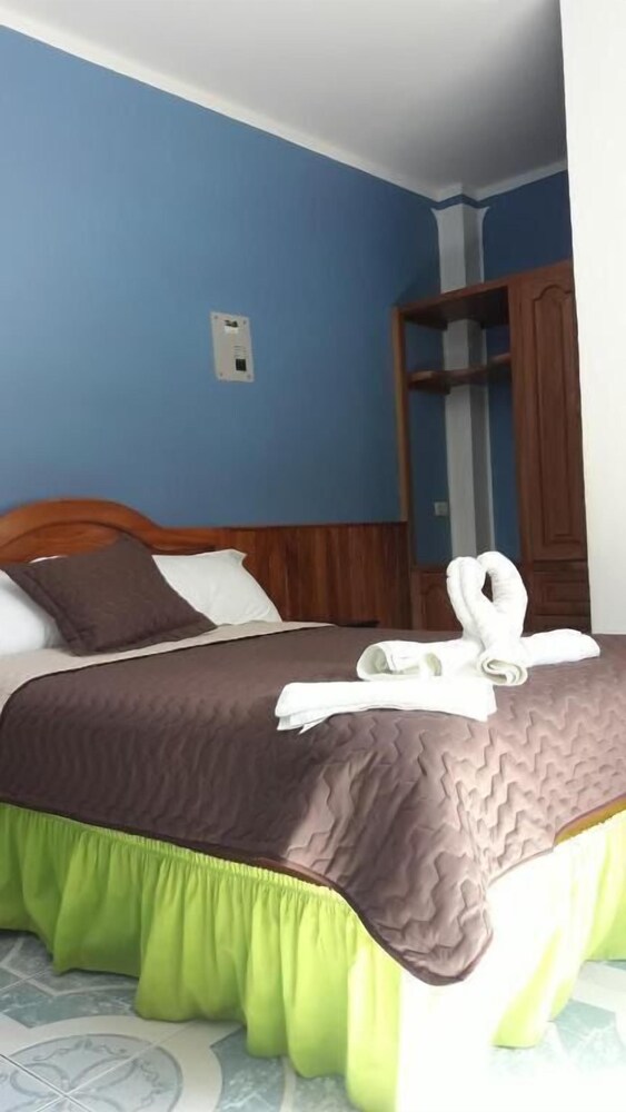 Hospedaje Los Cactus - Puerto Villamil