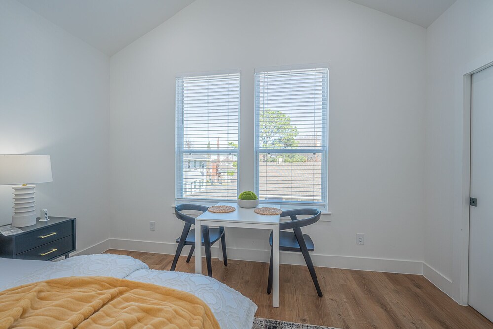 The Right Studio @ East Downtown - Houston, TX