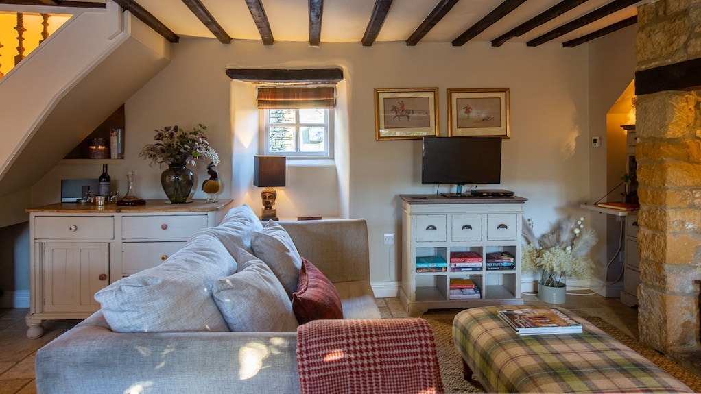 Thimble Cottage, Lower Slaughter - Sleeps 2 Guests In 1 Bedroom - 水上伯頓