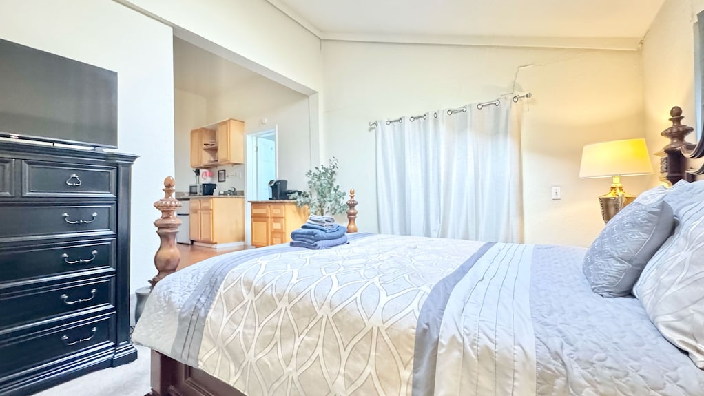 Serene Guest Suite W/ Private Bath And Kitchenette - Santa Clara