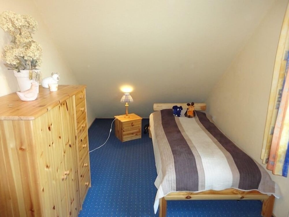 Ferienhaus (100qm) Für 6 Personen Mit Garten In Ruhiger Lage Von Norden - Norden