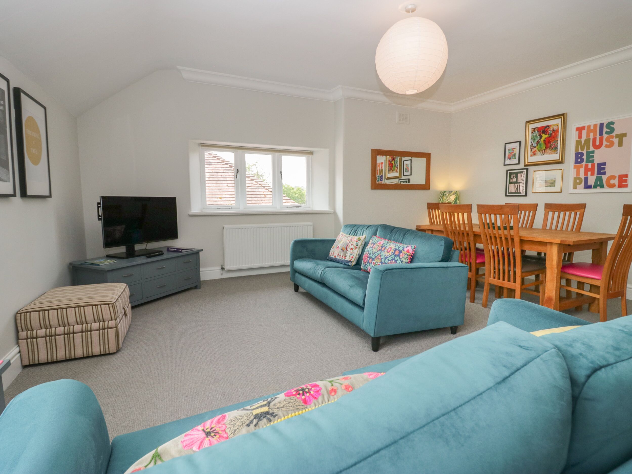 Lake House Loft, Pet Friendly, With A Garden In Bowness-on-windermere - Bowness-on-Windermere