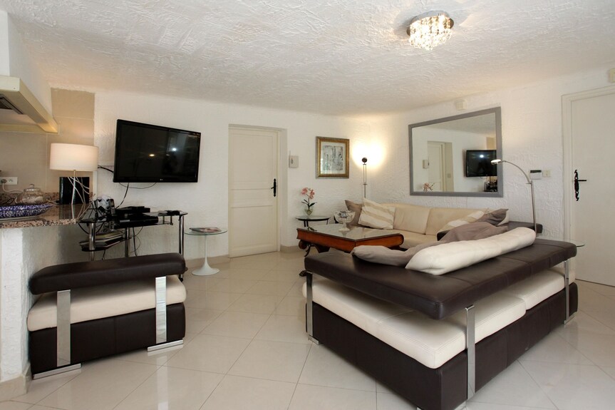 Detached 8 Bedrooms With A Large Heated Swimming Pool Villa In A Private Estate - Roquefort-les-Pins