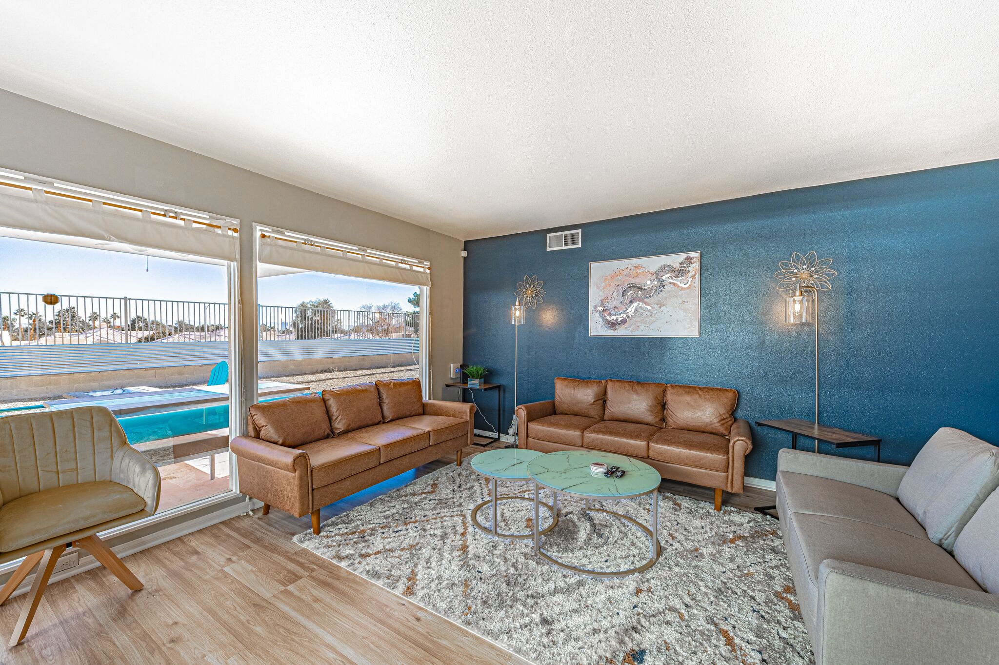 4br/2ba W/pool10 Mins To Strip/5mins To Chinatown - Las Vegas, NV