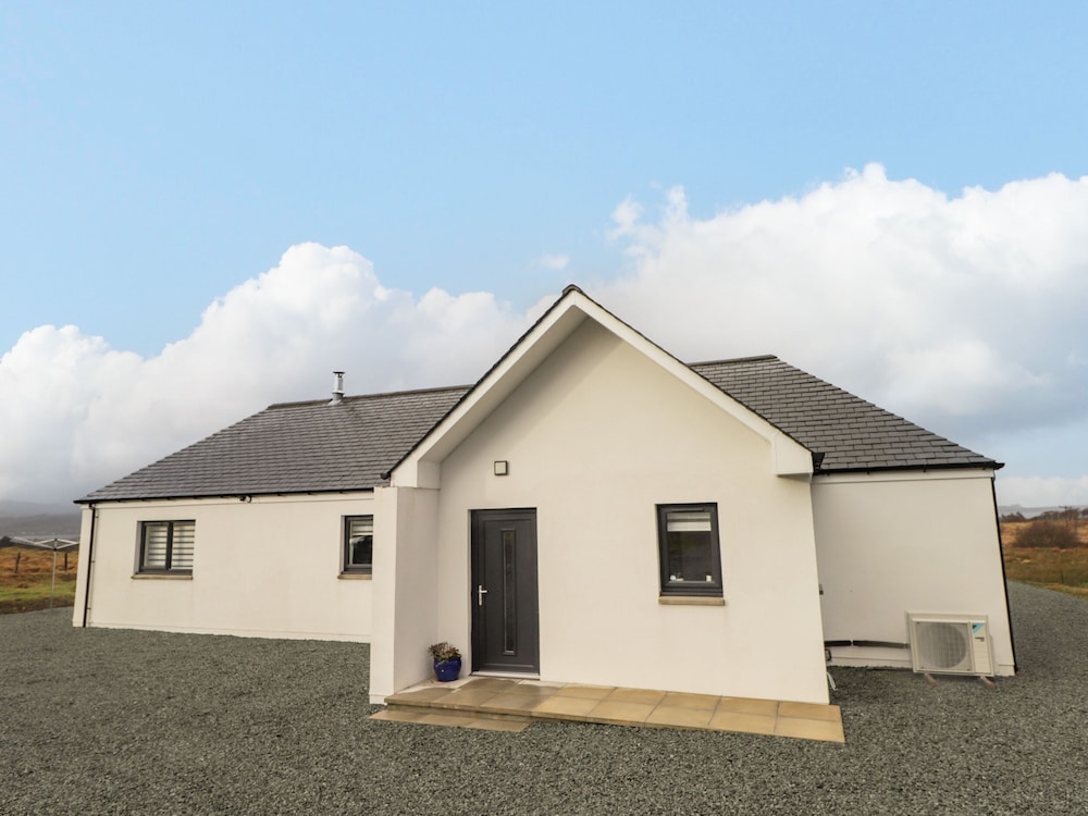 Breakish Villa - Skye