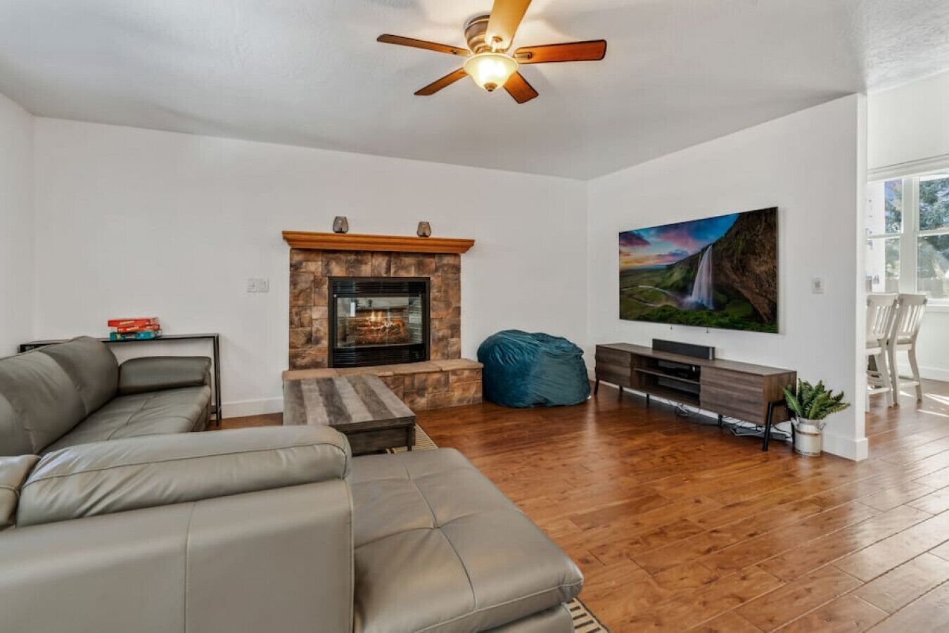 White Peak Lodge *Ping-pong*pool-table*pacman* - Flagstaff, AZ