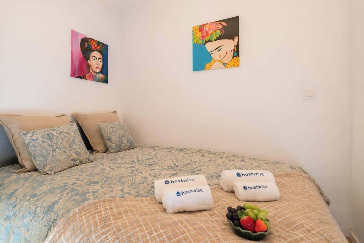 Quiet Bright Duplex | Swimming Pool By Hostwise - Madalena