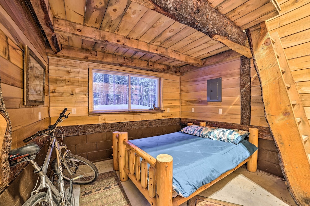 Secluded Vanderbilt Cabin, 9 Mi to Treetops! - Otsego County | Vrbo