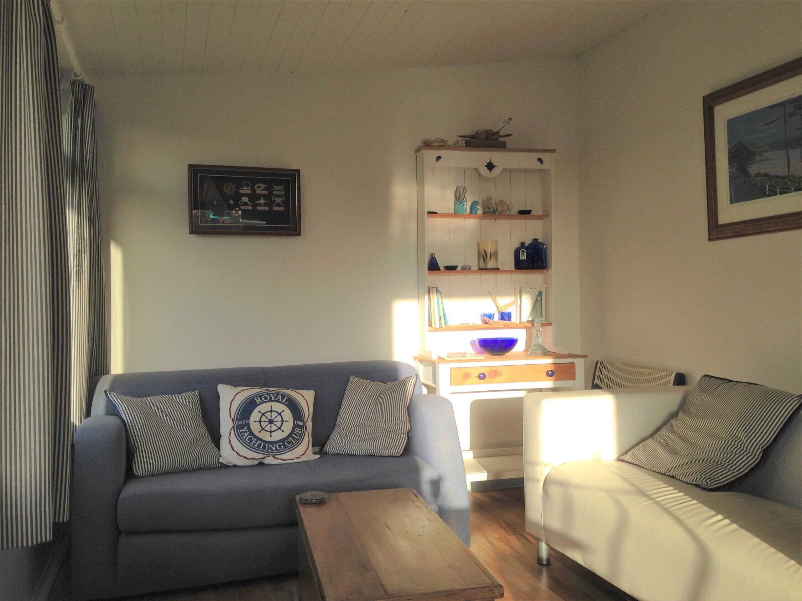 Quiet Chalet, Near The Beach  And Woodland - The Mumbles