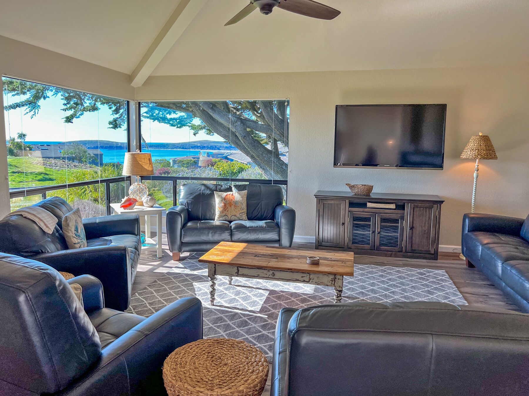 Paradise At The Bay - Nice Ocean Views, 1 Level - Bodega Bay, CA