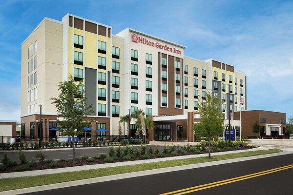 Hilton Garden Inn Orlando I-4 Millenia Blvd Mall - Orlando, FL