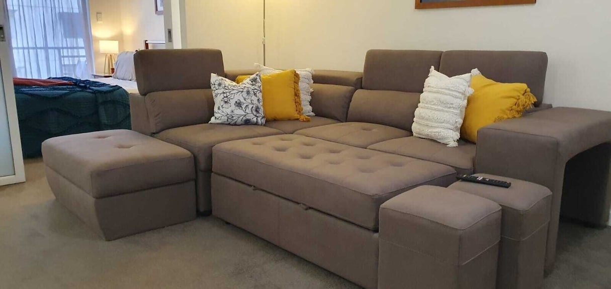 Lavish 1br Apartment 5min To Perth Convention & Elizabeth Quay - コッテスロー