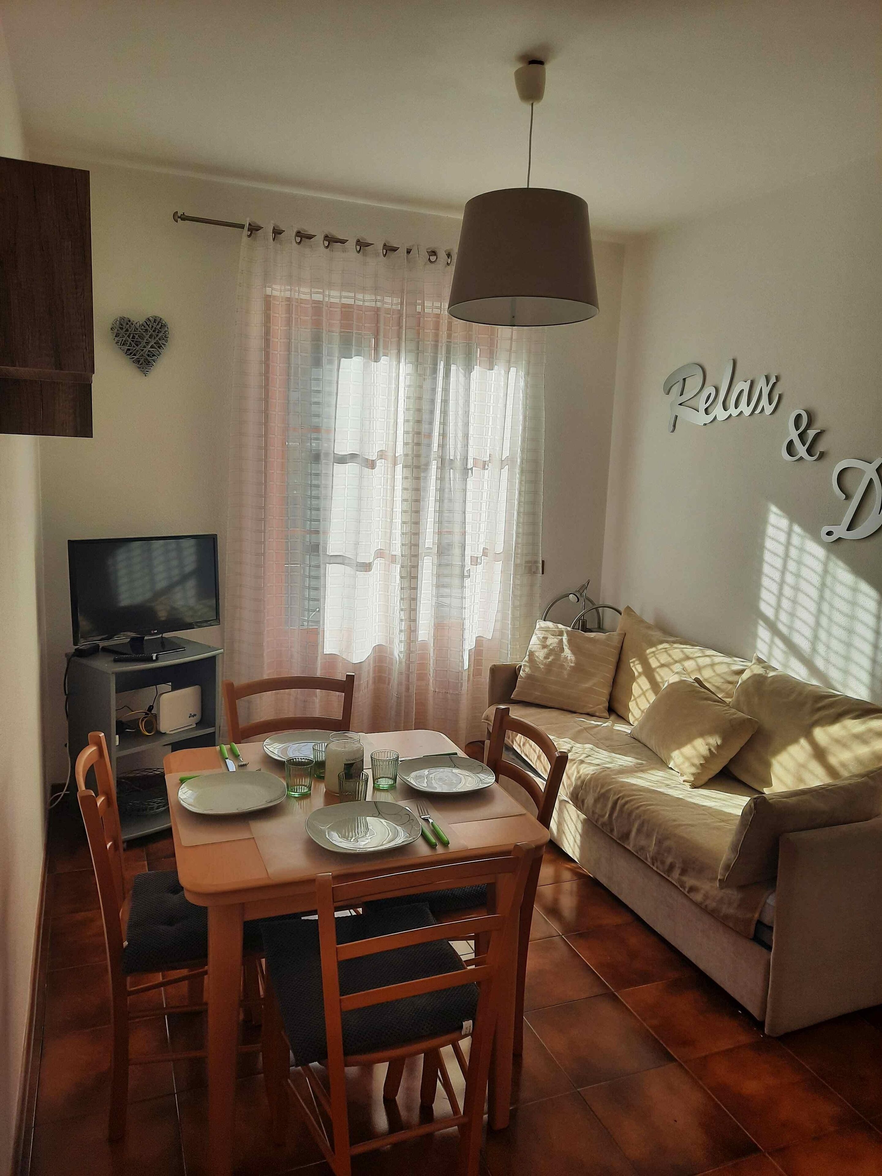 2-room Apartment In A Quiet And Sunny Location Only Approx. 700 M From The Beach - Cannobio