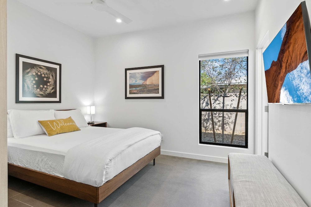 Modern 1-bedroom Apartment - 80 Walkscore! - Phoenix, AZ