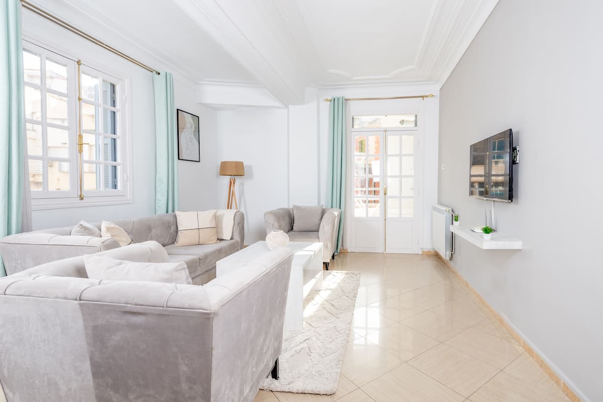 Apartamento | 2 quartos, roupa hipoalergénica, com mobília individualizada