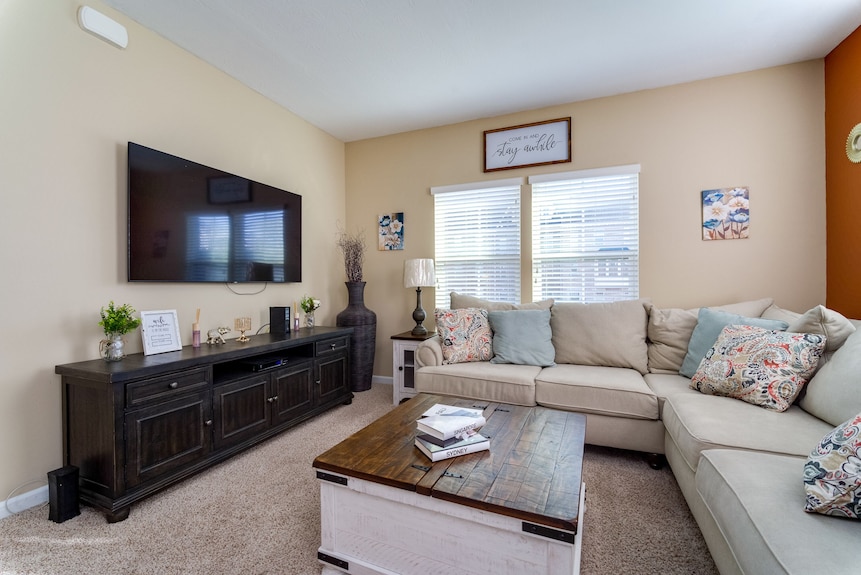 Modern Home W/ Great Amenities - Wyoming, OH