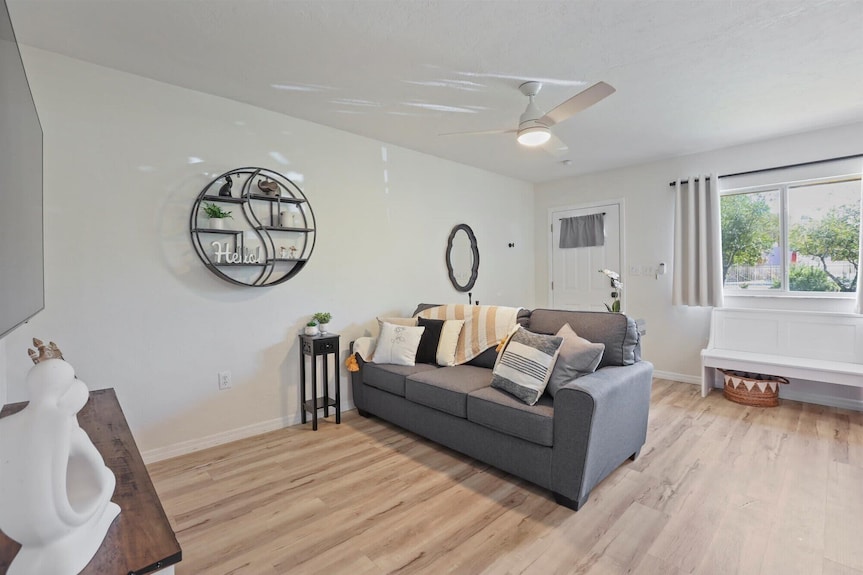 The Yinyang | King Bed Workspace Full Kitchen - Gainesville, FL