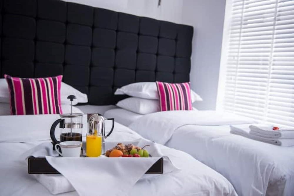 Lovely Georgian Townhouse In City Centre - Liverpool
