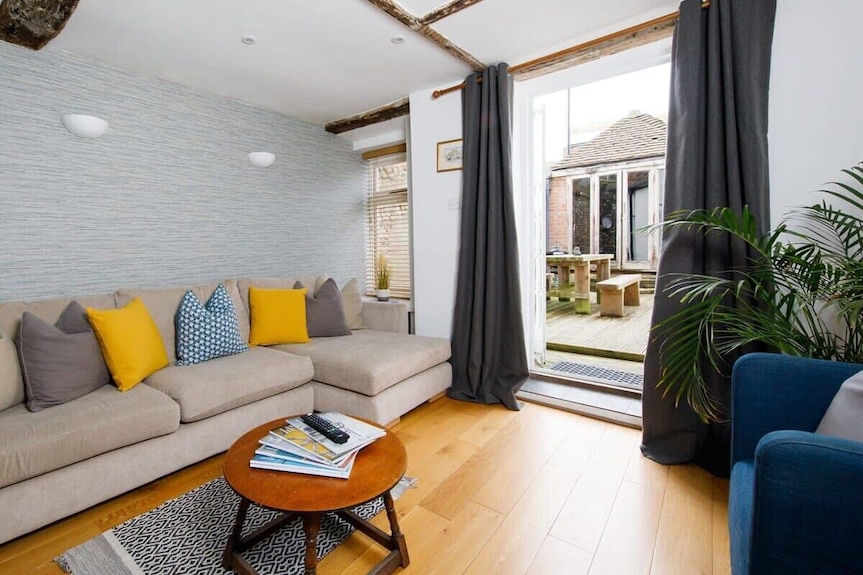 Charming 4bd Townhouse Right In The City Centre! - Chichester