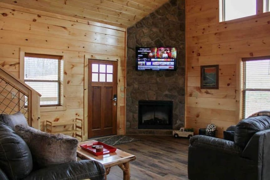 Hoot Haus New Cabin-mtn Views From Valley-mesmerizing - Cosby, TN