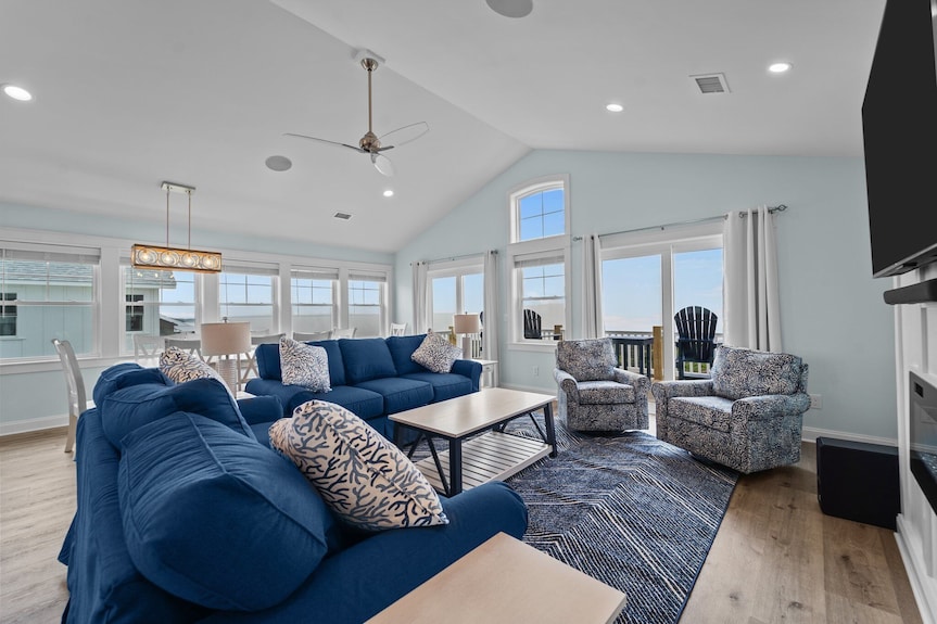 Soundfront Home, Shallow Water, Private Pool, Hot Tub, Windsurfing Access - Outer Banks