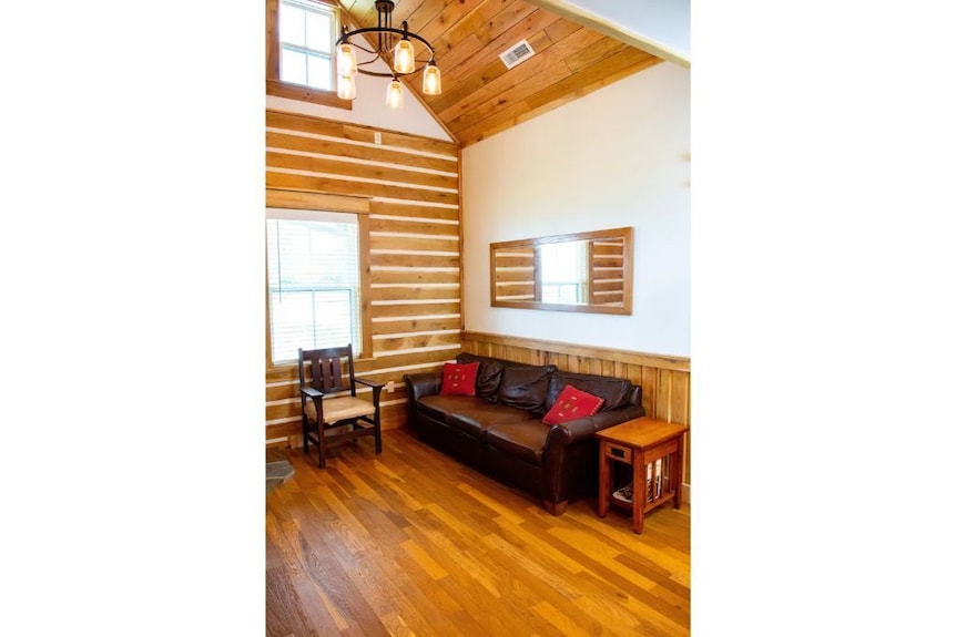 Minutes From Baum Stadium With A View! - Fayetteville, AR