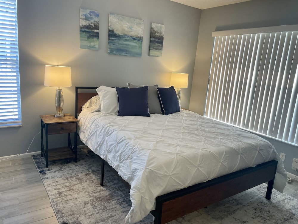 Modern Beach House - Anna Maria Island