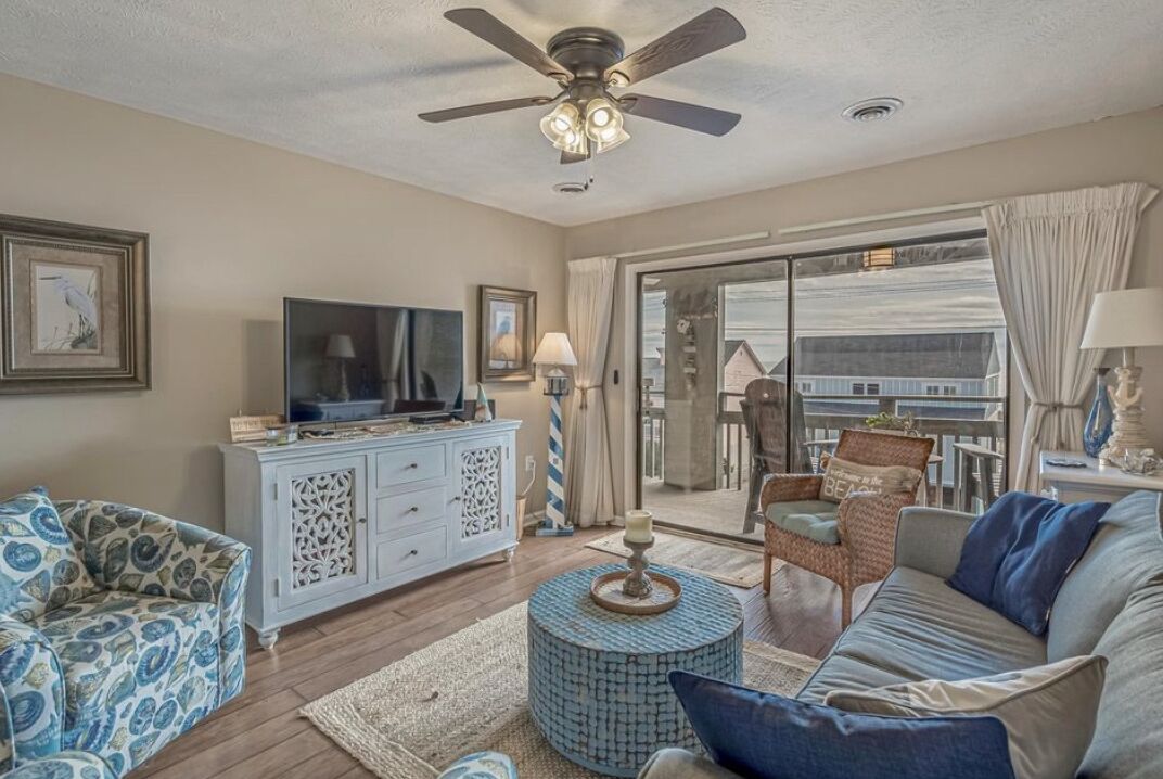 Ocean View Oasis- Catch The Ocean Waves From Your Double Balcony On 3rd Floor - South Carolina