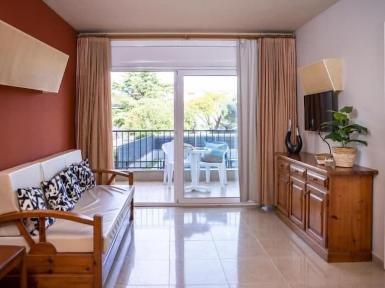 Apcostas Tropik / Un Dormitorio - Estartit