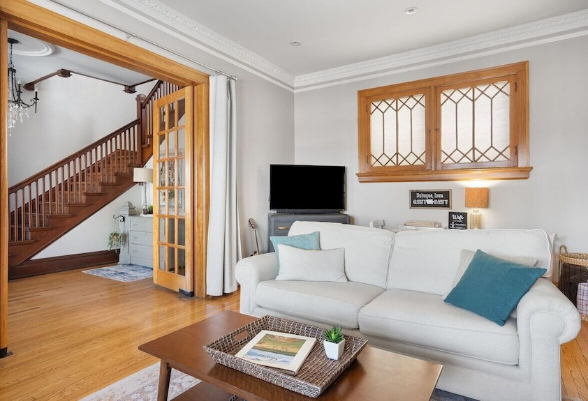 Dubuque's Front Porch~historic Charmer~walk Downtn - Dubuque, IA